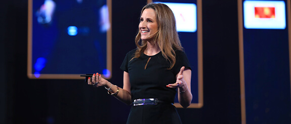 Mimi Nicklin - Çok Satan Yazar