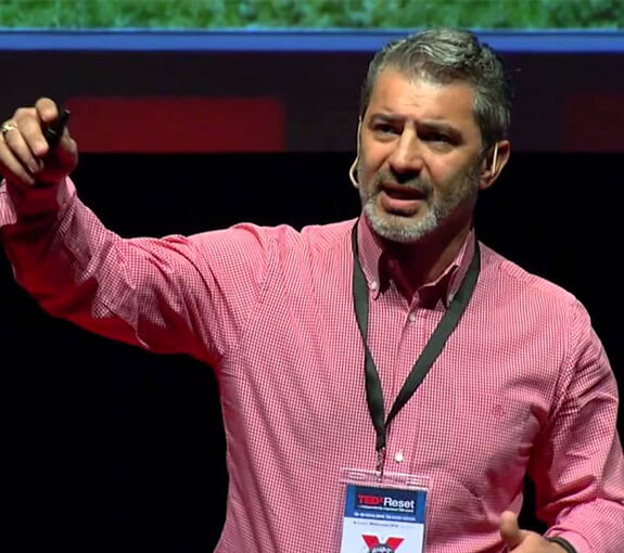 Fazıl Oral - Liderlik ve Yönetim Düşünürü | Konuşmacı Ajansı